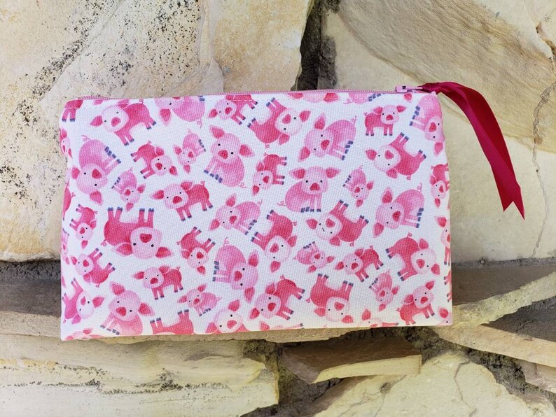 Hot Pink Pigs Cosmetic Bag, Piggy Print Make-up Bag, Pig Print Cosmetic ...
