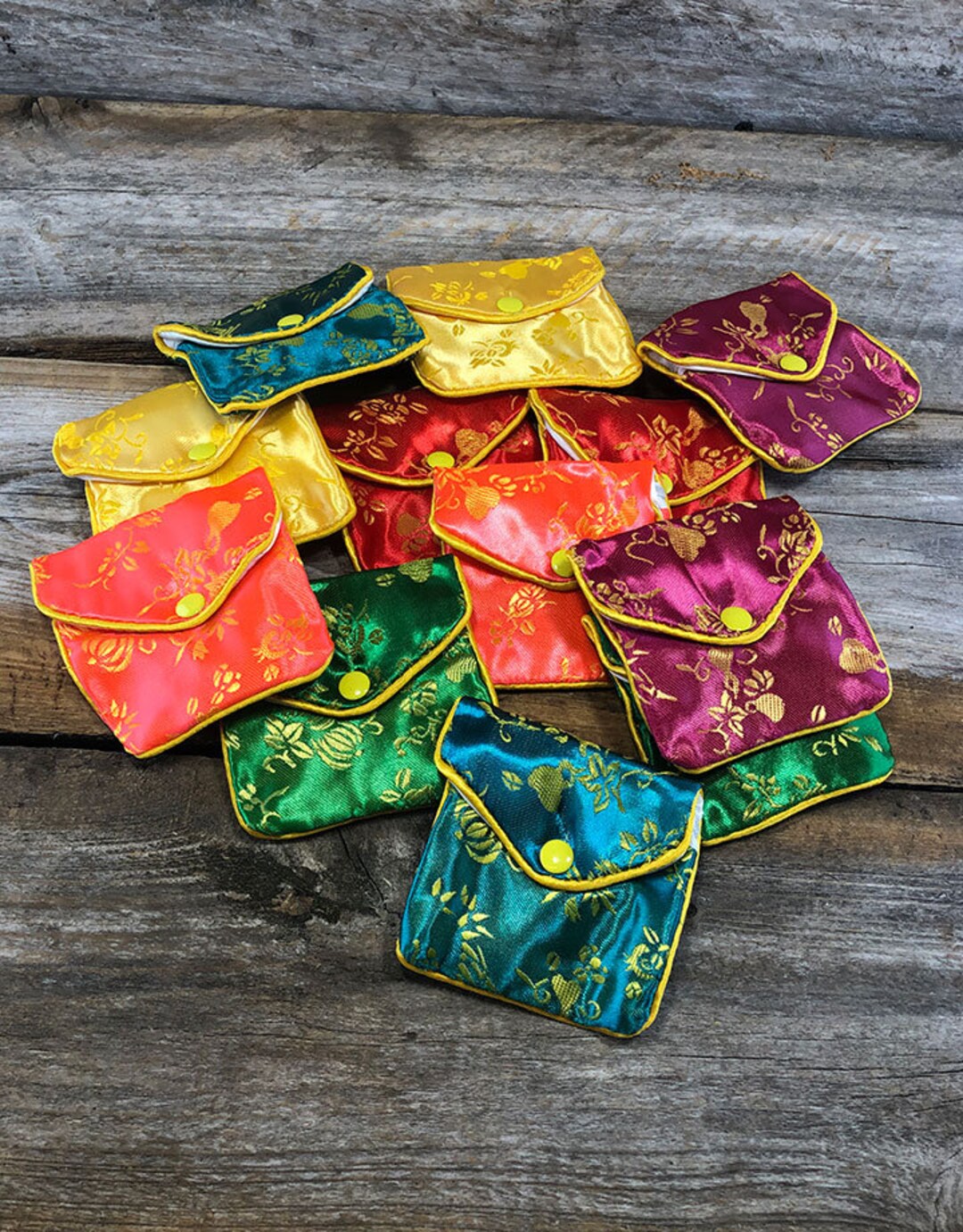 Silk Pouches With Zipper 3-1/2"x3" (dozen) (DBX2403) - Etsy