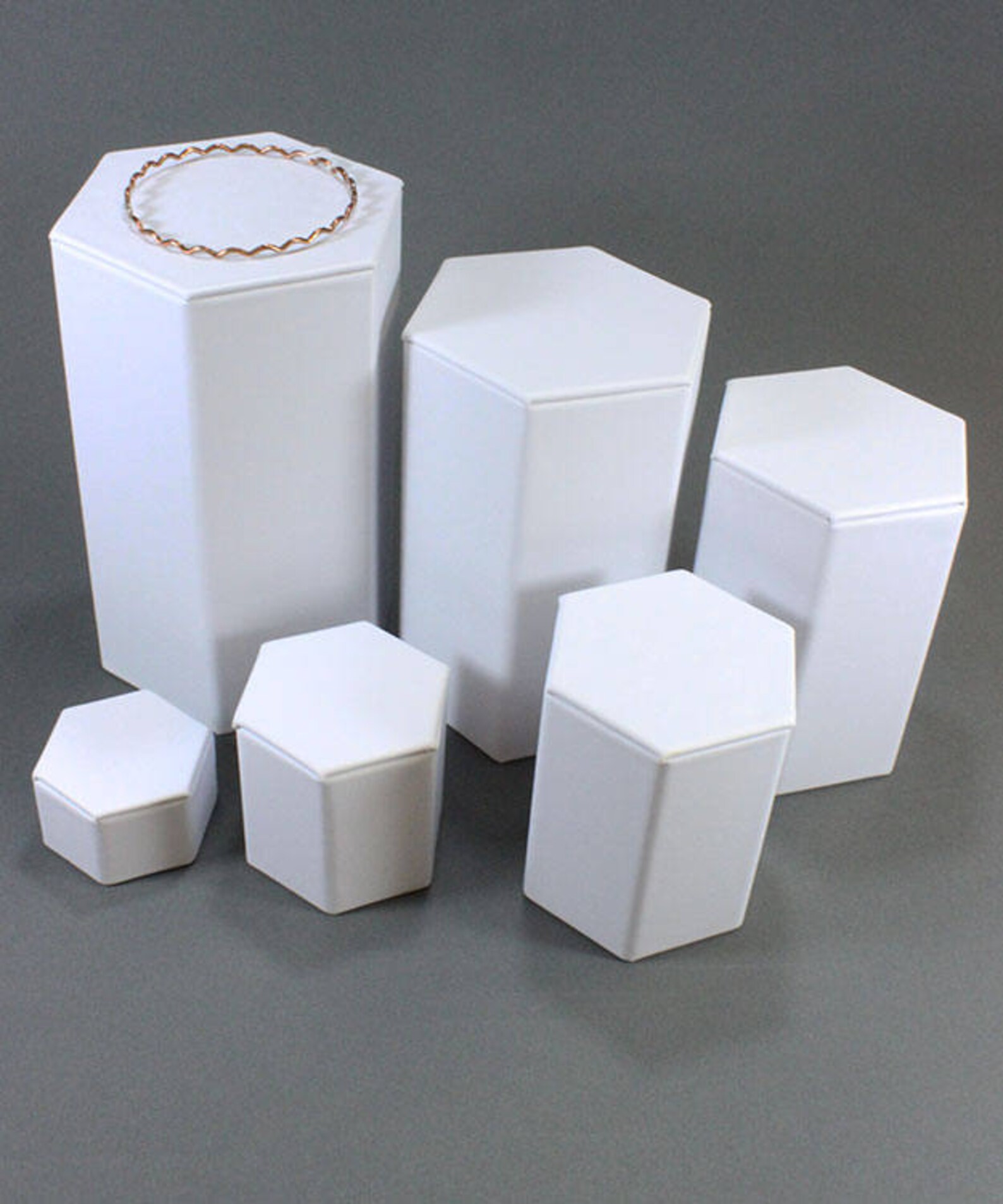 White Leatherette Hexagonal Riser Set of 6pcs From 1-1/4" to 6-1/4 ...