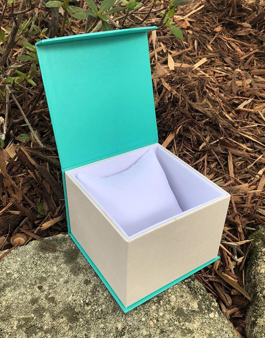 Deluxe Magnetic Teal Watch Box EACH DBX4352 - Etsy