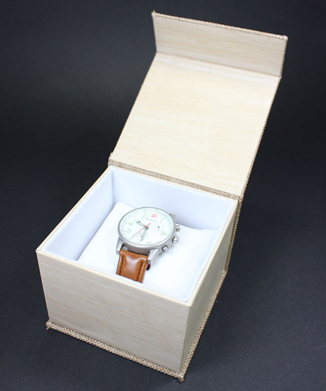 Burlap Deluxe Magnetic Watch Box pkg of 4 DBX3052 - Etsy