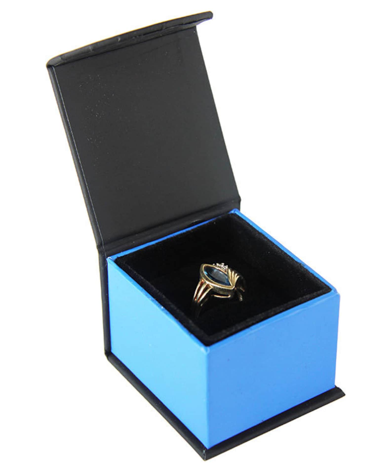 Deluxe Magnetic Ring Box (EACH) Blue/black (DBX4050) - Etsy
