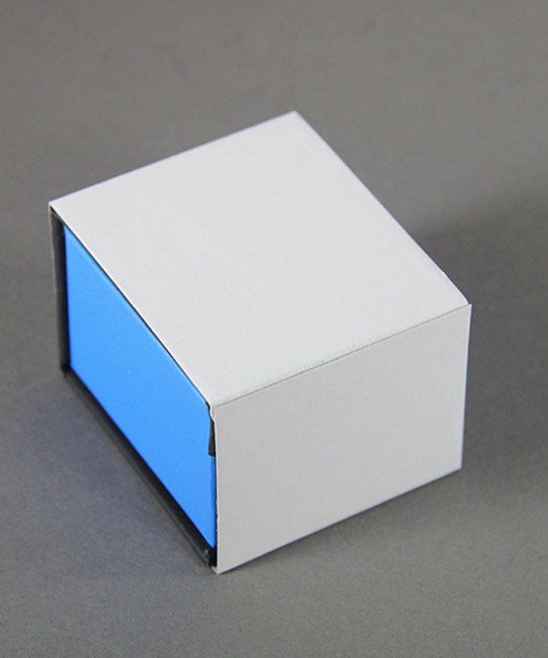 Deluxe Magnetic Ring Box (EACH) Blue/black (DBX4050) - Etsy