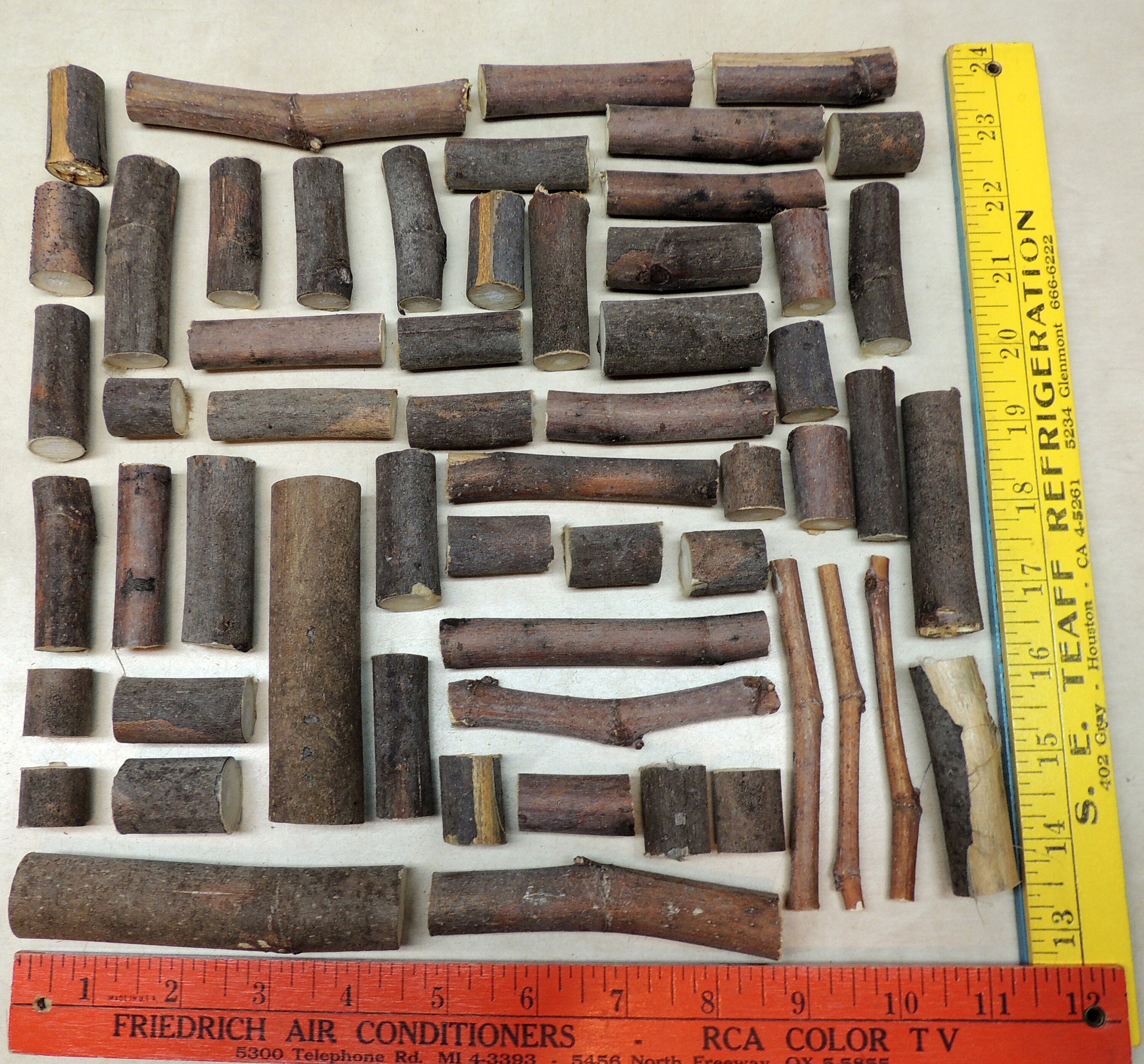 Fig Tree Branch Wood Chunks Quart Bag Full for Smoking Meats - Etsy