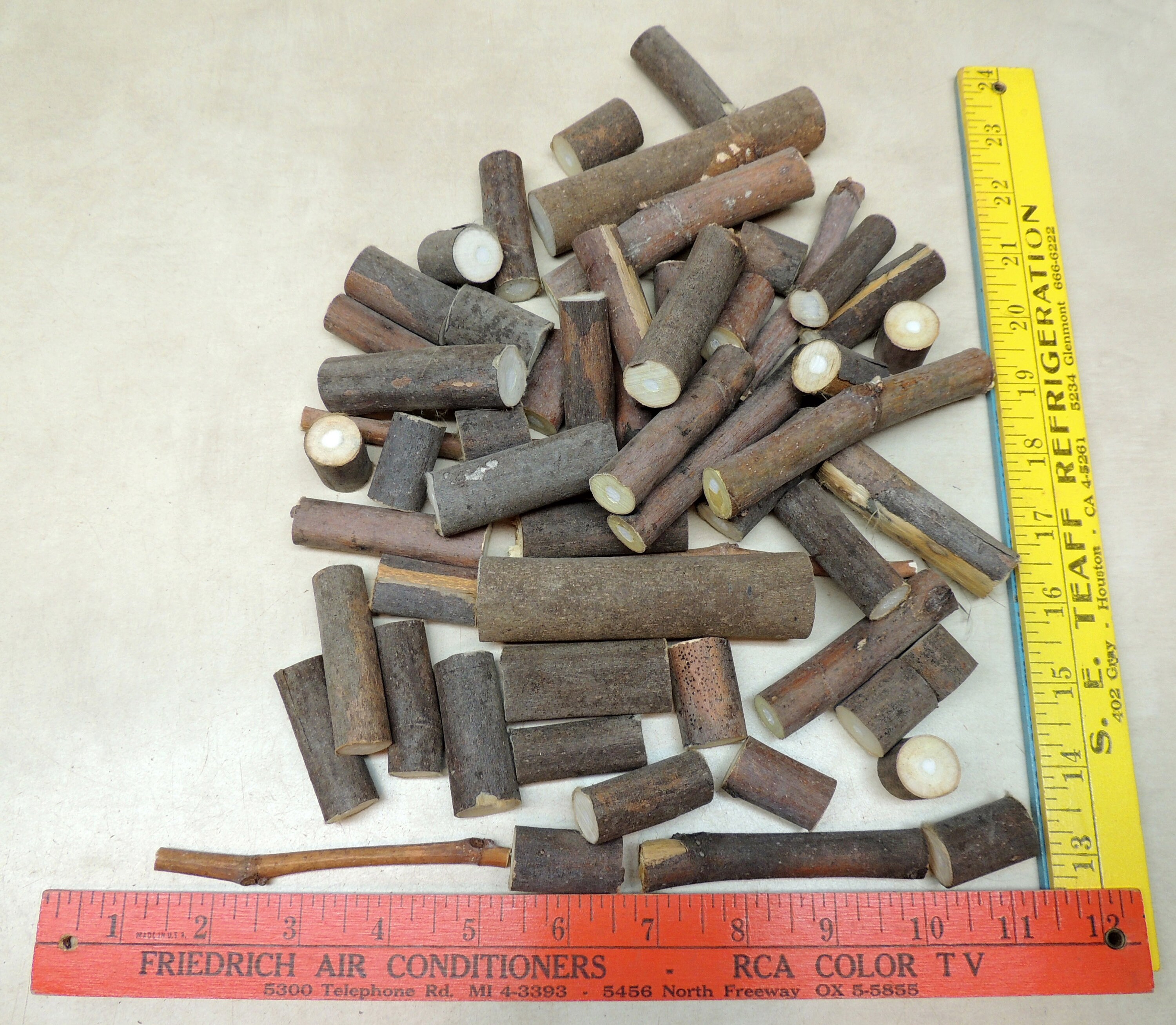 Fig Tree Branch Wood Chunks Quart Bag Full for Smoking Meats - Etsy