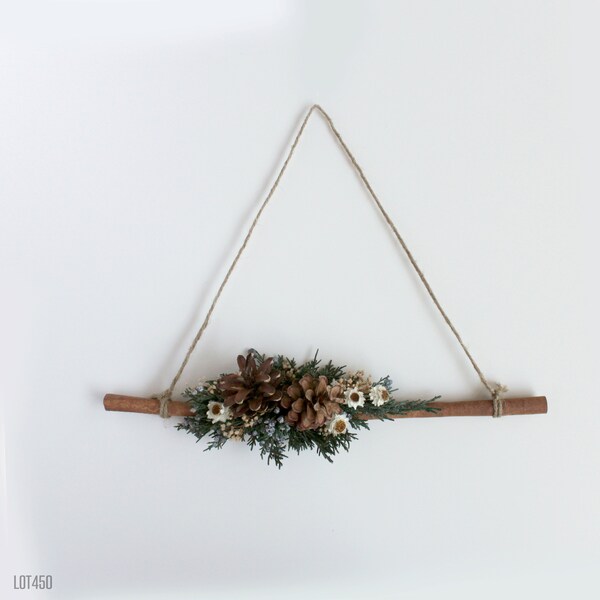 Wreath Triangle - Etsy