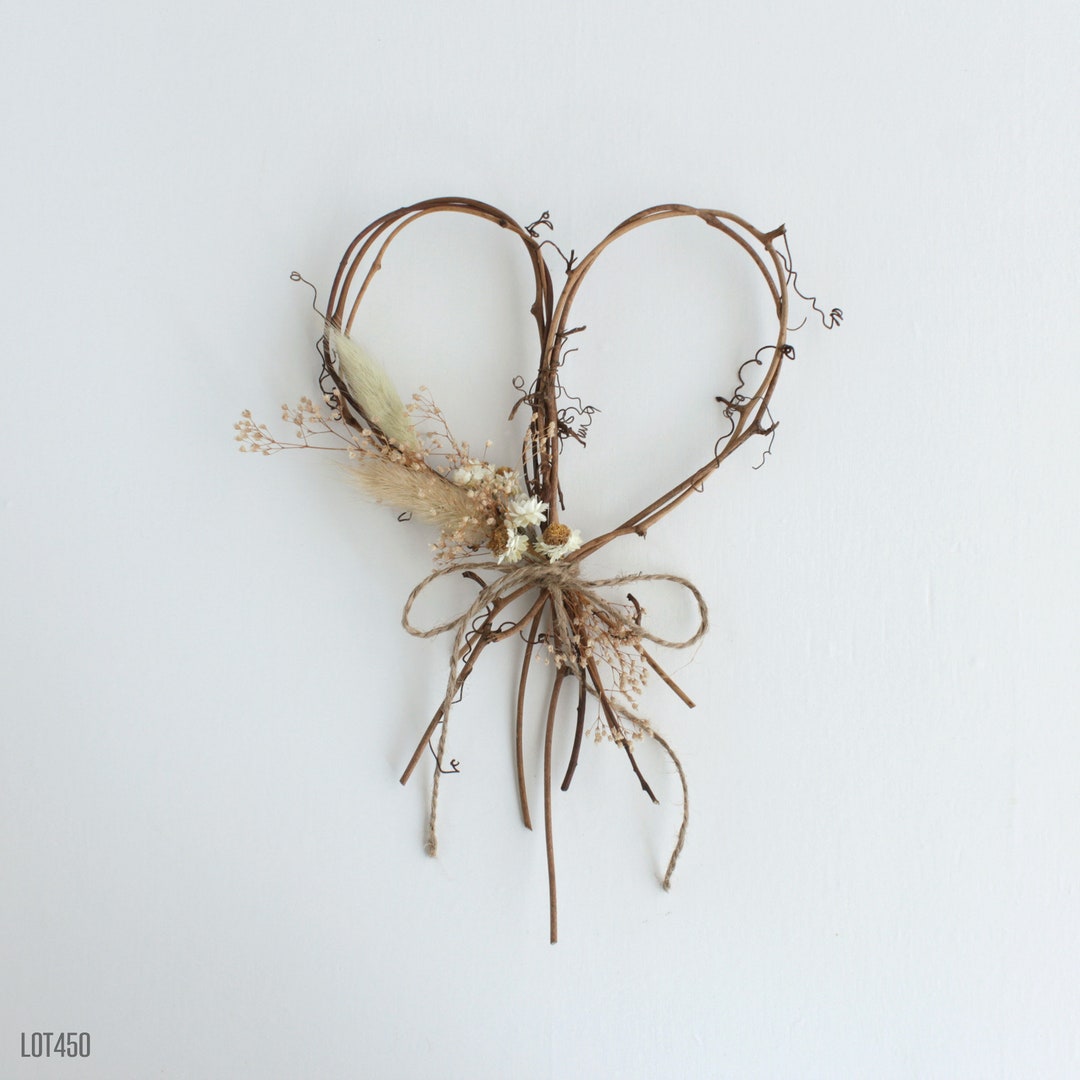 Grapevine Heart Wreath With Dry Flowers, Natural Neutrals, White and ...
