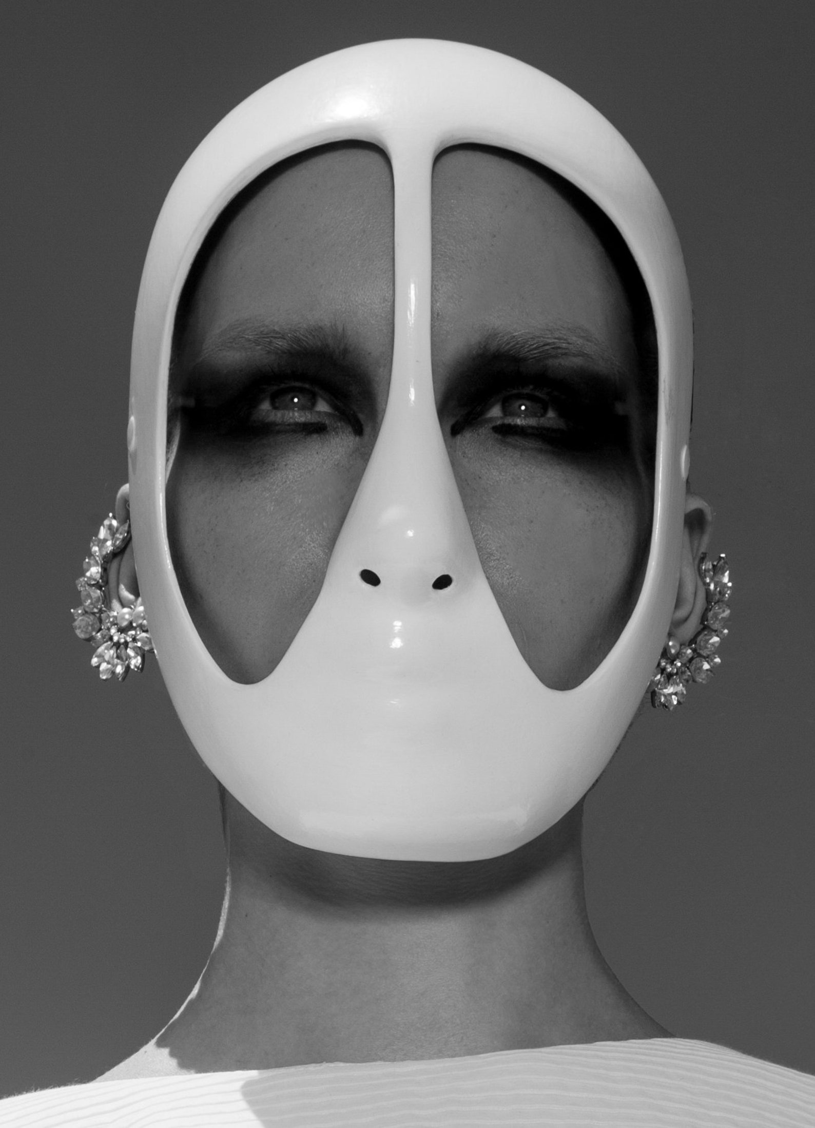Fashion Mask White Black Full Face Couture Photo Art Shooting black ...