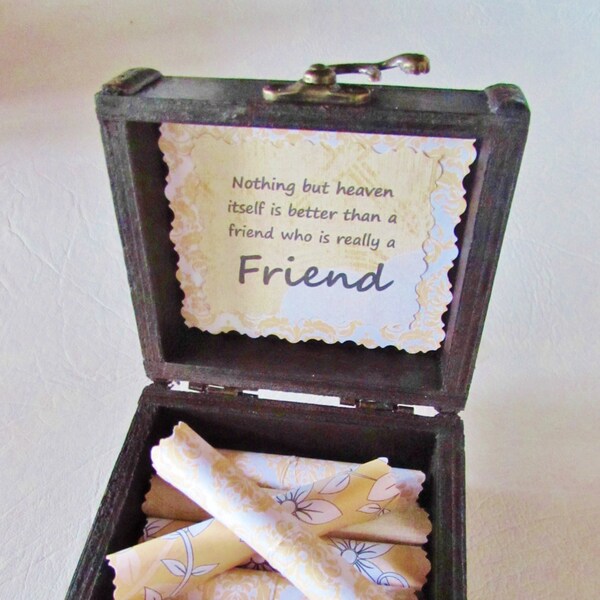 Best Friend Gift Box - 60+ Gift Ideas for 2023