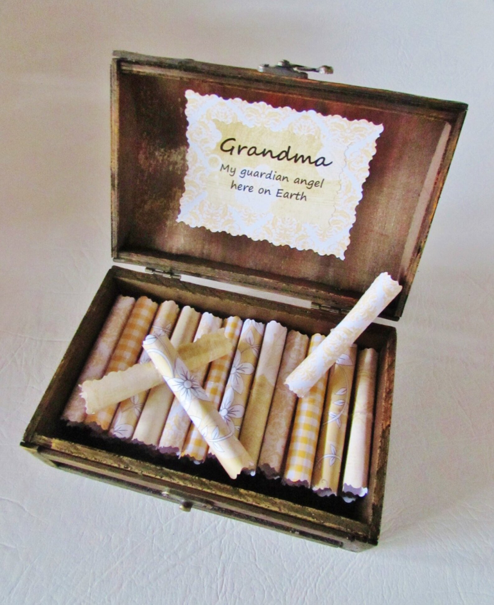 Grandma Scroll Box: Sentimental Quotes in a Wood Keepsake Chest - Etsy
