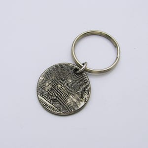 Rustic Metal Fingerprint Circle Keychain: Personalized Keepsake Key ...