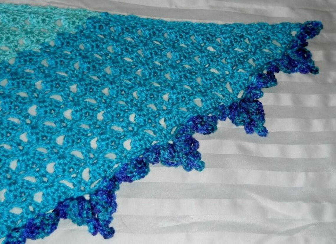 Frozen Bleeding Heart Shawl Wrap Pattern With Chart Diagram PDF - Etsy