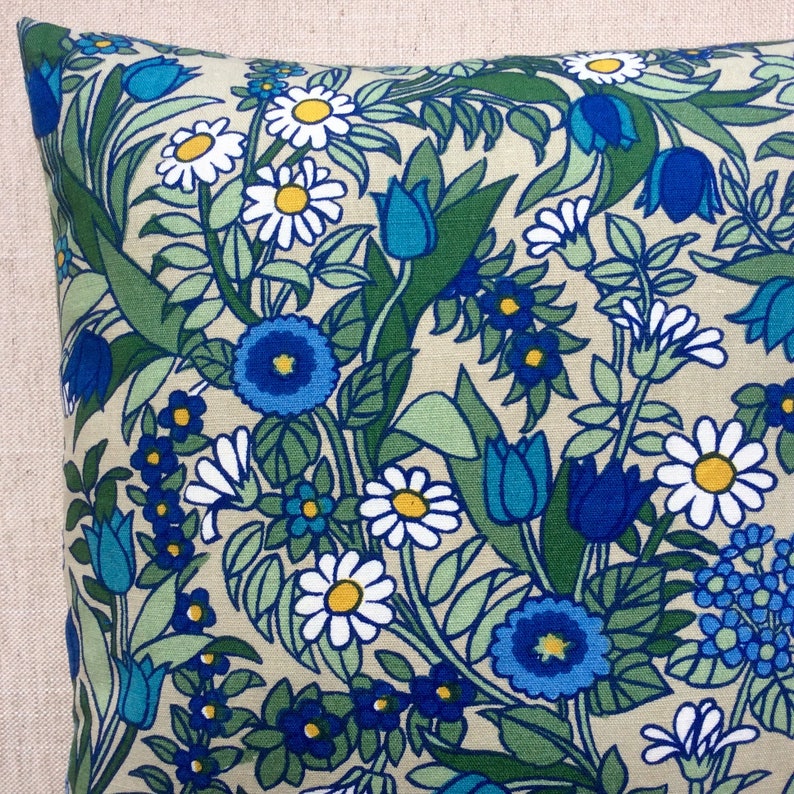 Pat Albeck flower Waltz Vintage Fabric Cushion - Etsy UK
