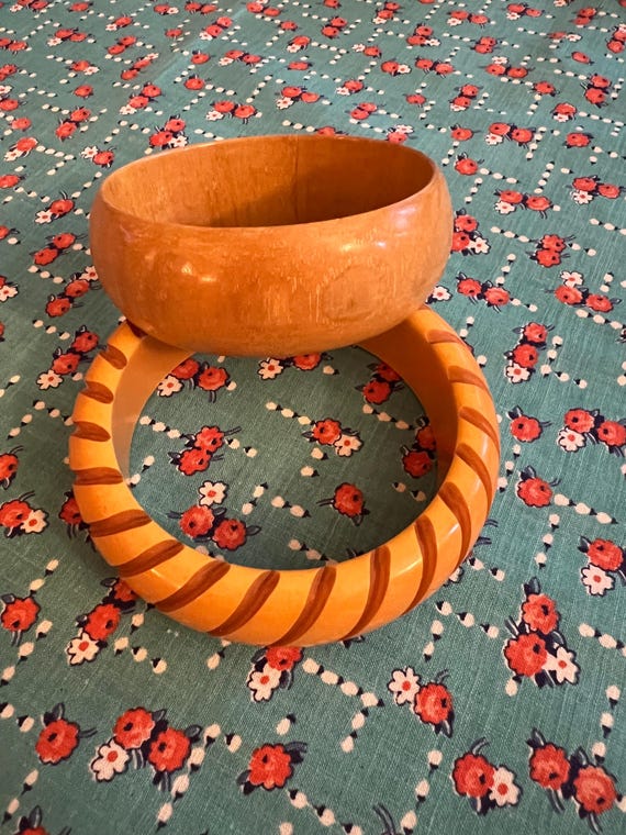 Pair wide Bakelite & wood bangles, 40s-50s bracelets,… - Gem