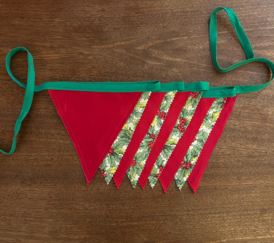 Christmas Banner, Red Green Holiday Bunting, Retro Holly Print Pennant ...