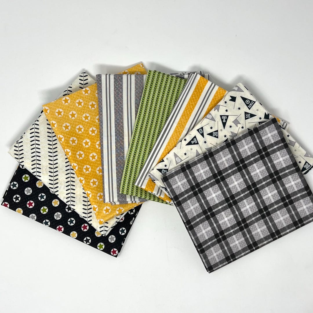 MODA Sweetwater Varsity Fat Quarters, 8 FQ Bundle, Fat Quarter Bundle ...