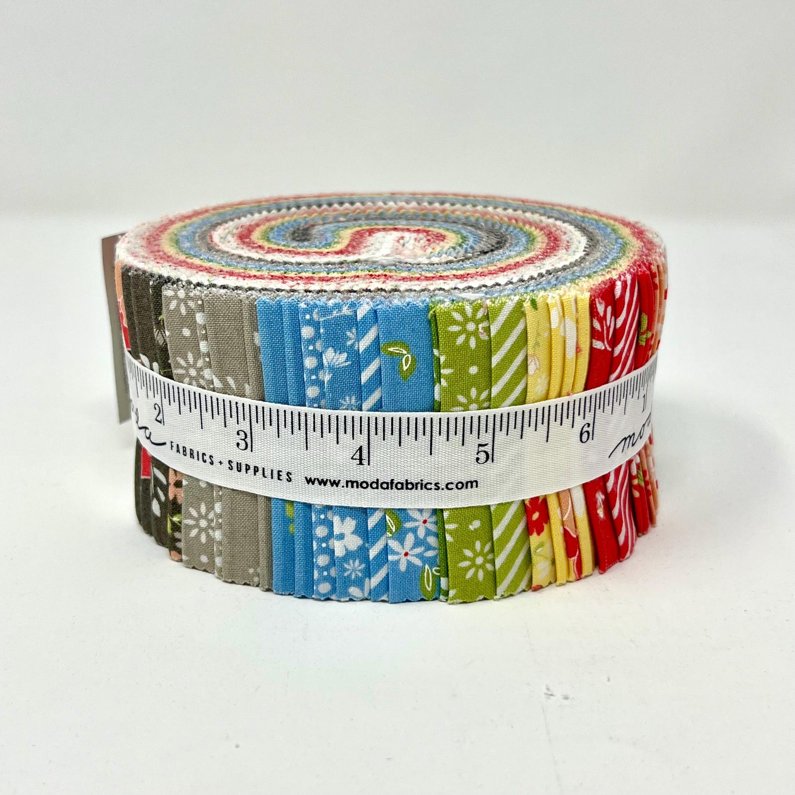 Moda Emma by Sherri & Chelsi Jelly Roll, 2.5" Precut Strips, Moda ...