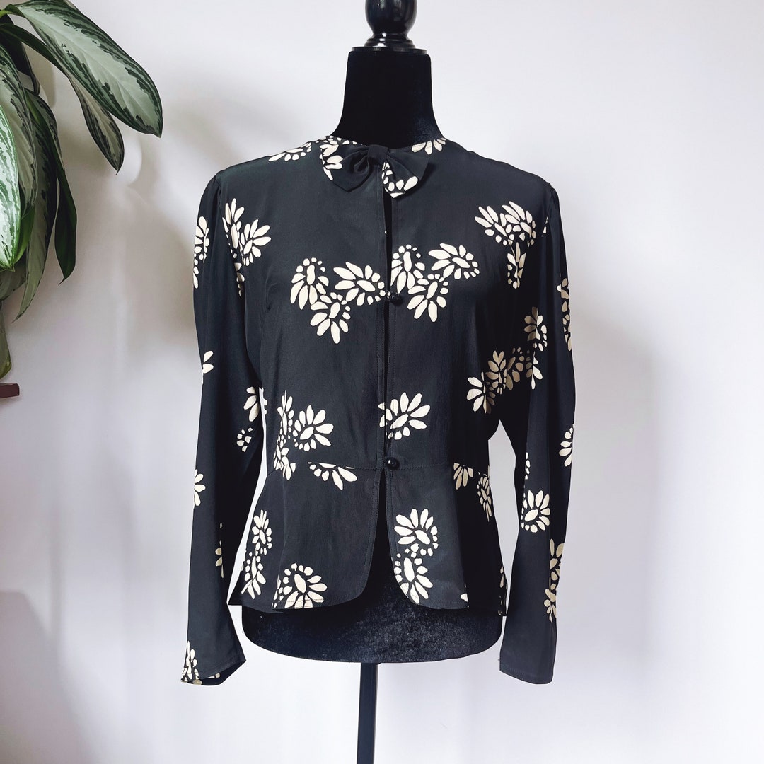 Vintage Italian Silk Blend Feminine Blouse - Etsy