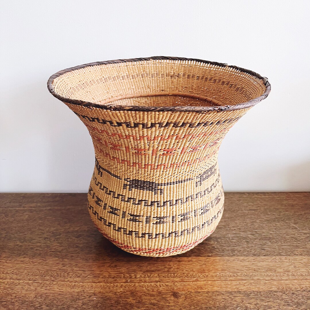 Vintage Indigenous Yekuana Palm Coil Handwoven Basket - Etsy