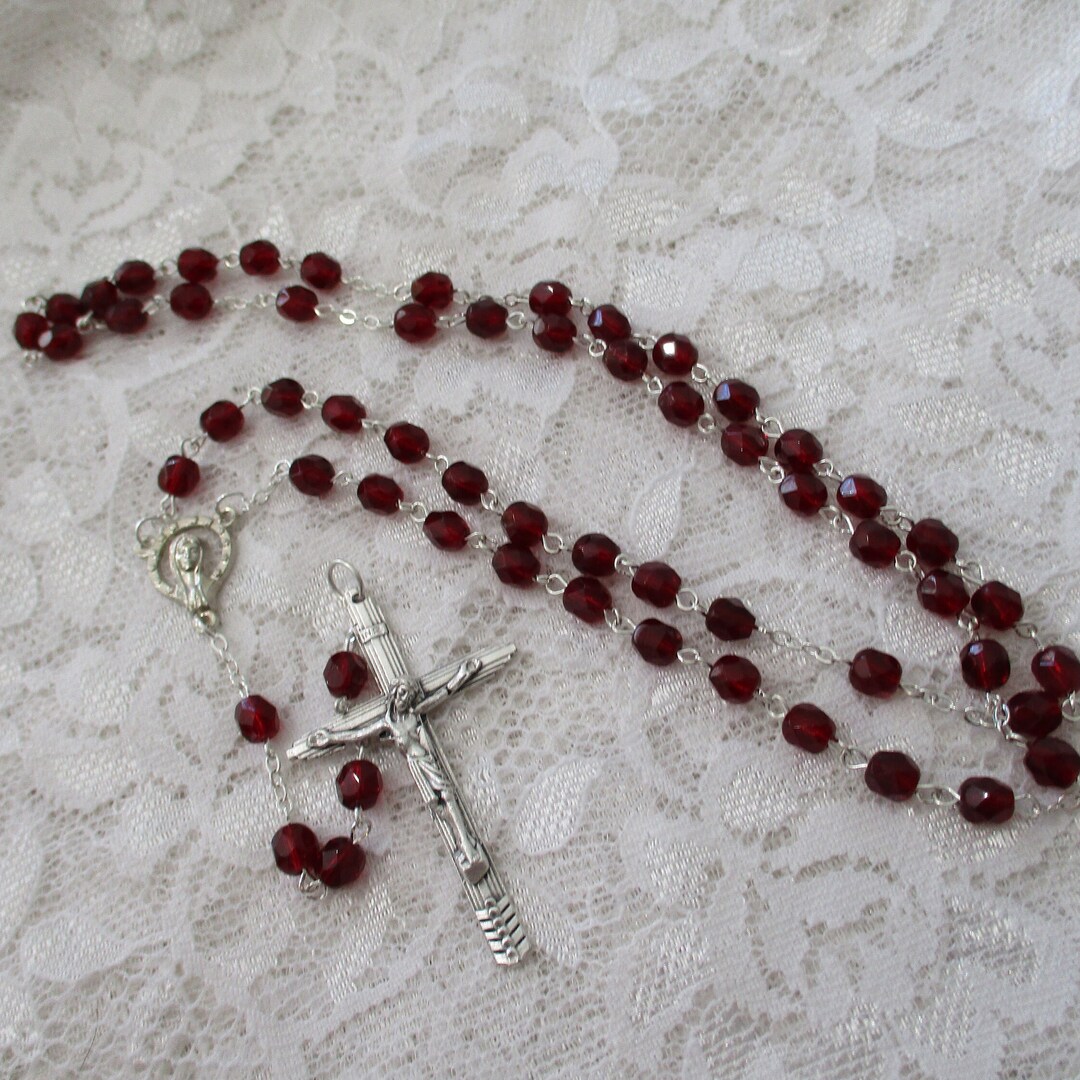 Simple Mary, Red Rosary - Etsy