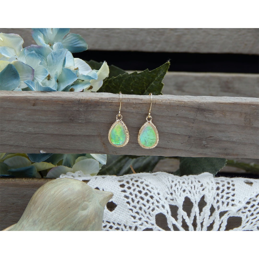 Elegant 14kt Gold Teardrop Framed Iridescent Pearlized Rainbow Resin ...