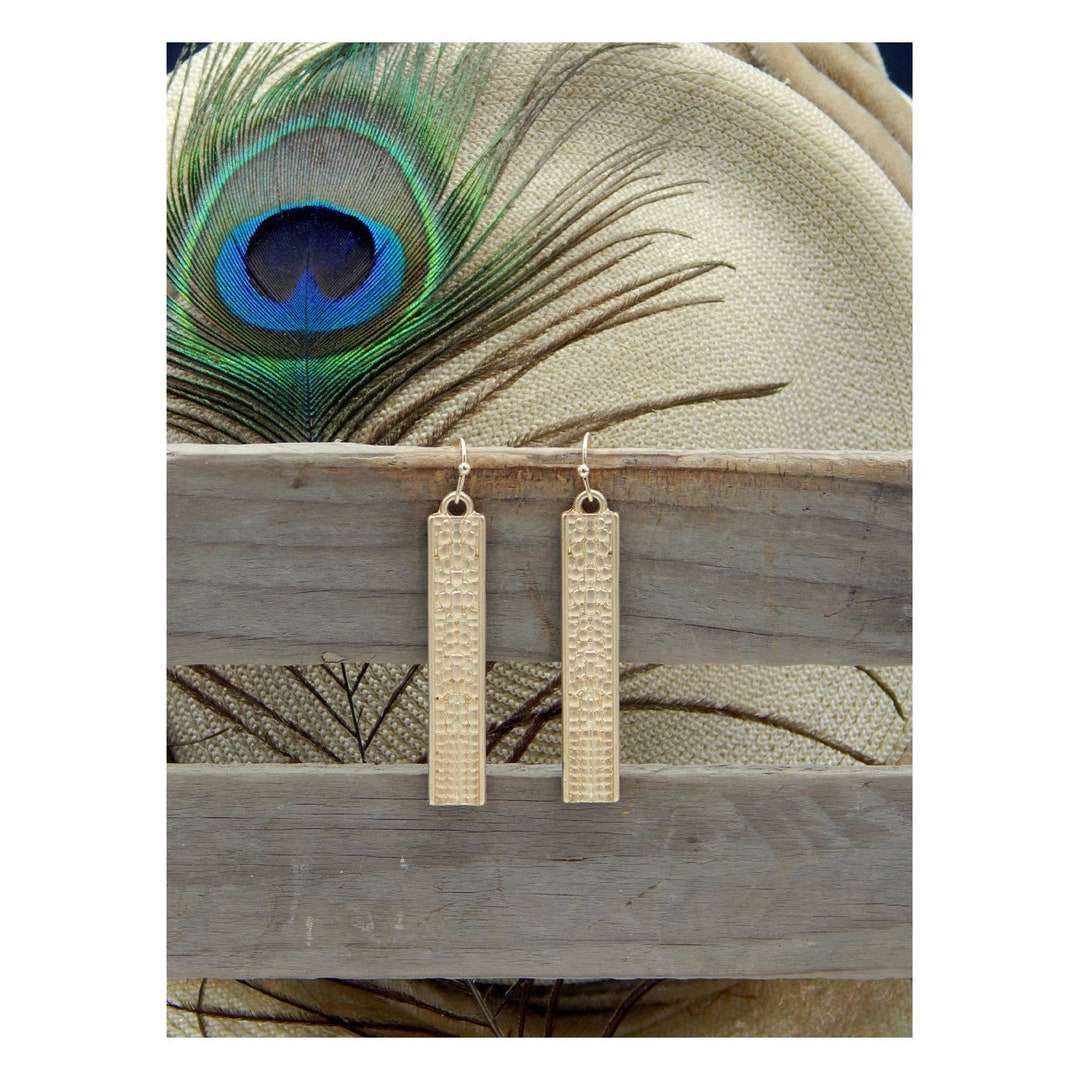 Art Deco Inspired Beautiful Long Matte Gold "pebbled" Geometric ...