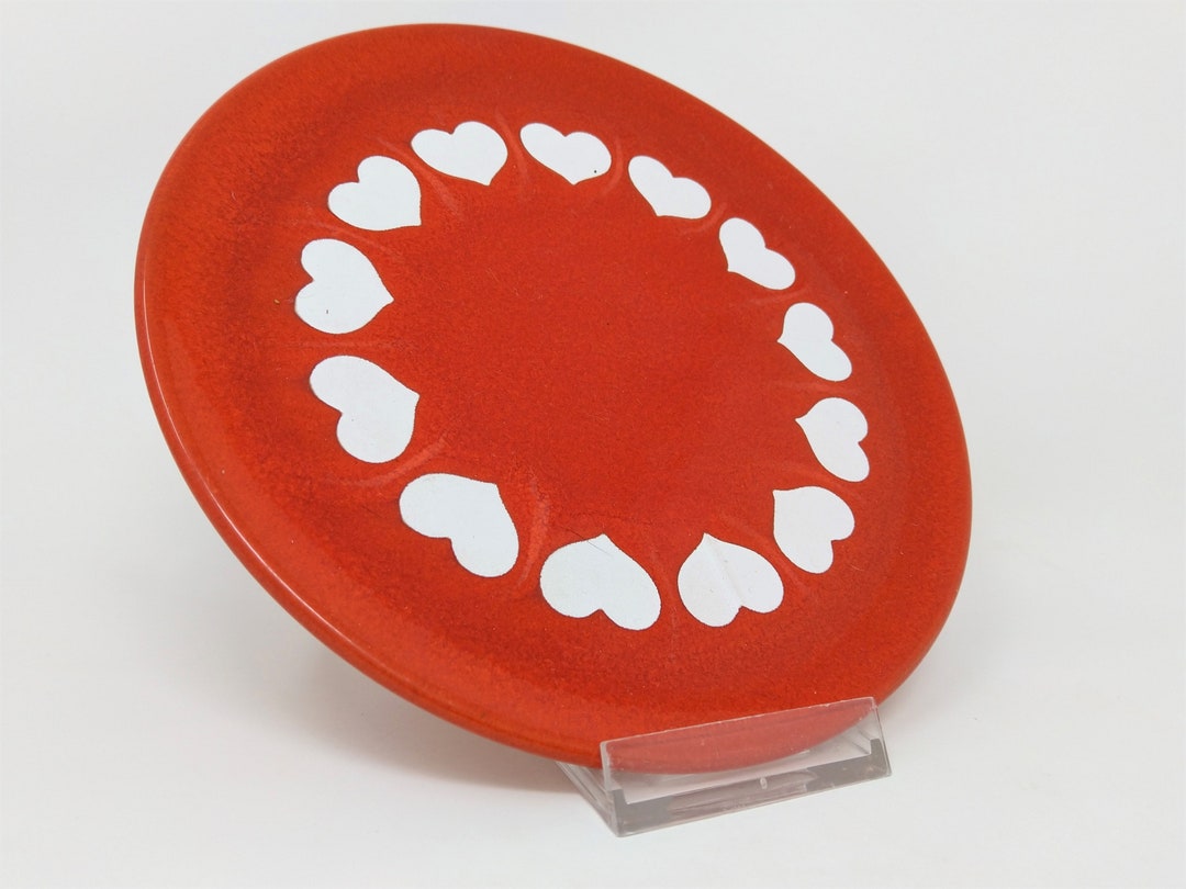 Vintage Plate Waechtersbach 1970s Big White Hearts on Red Charming West ...