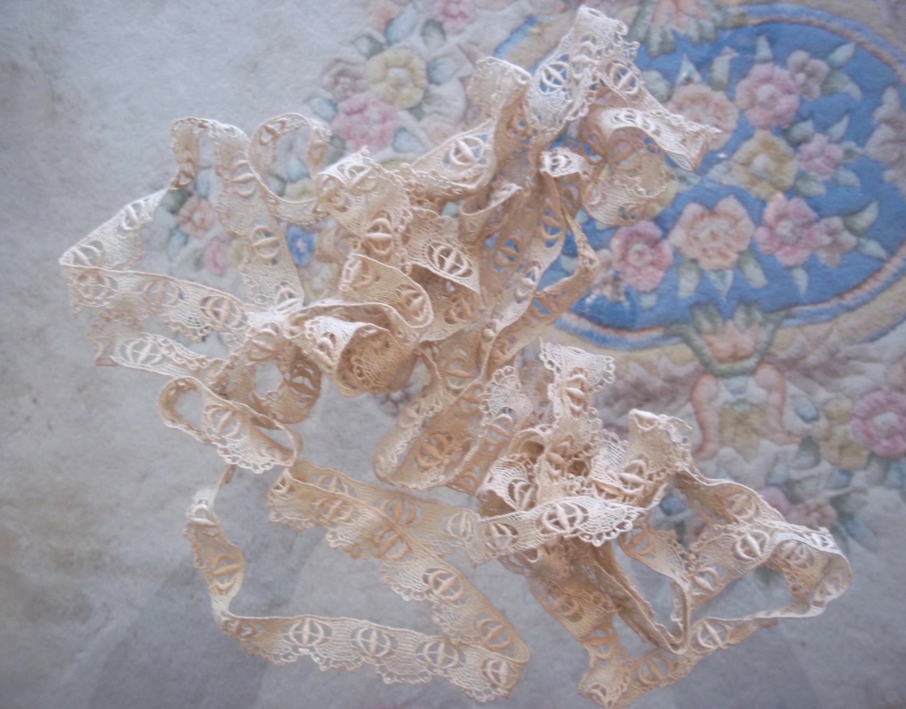 4 Pcs Antique Lace Trim Embellish Machine-made Leaver Lace to Replicate ...