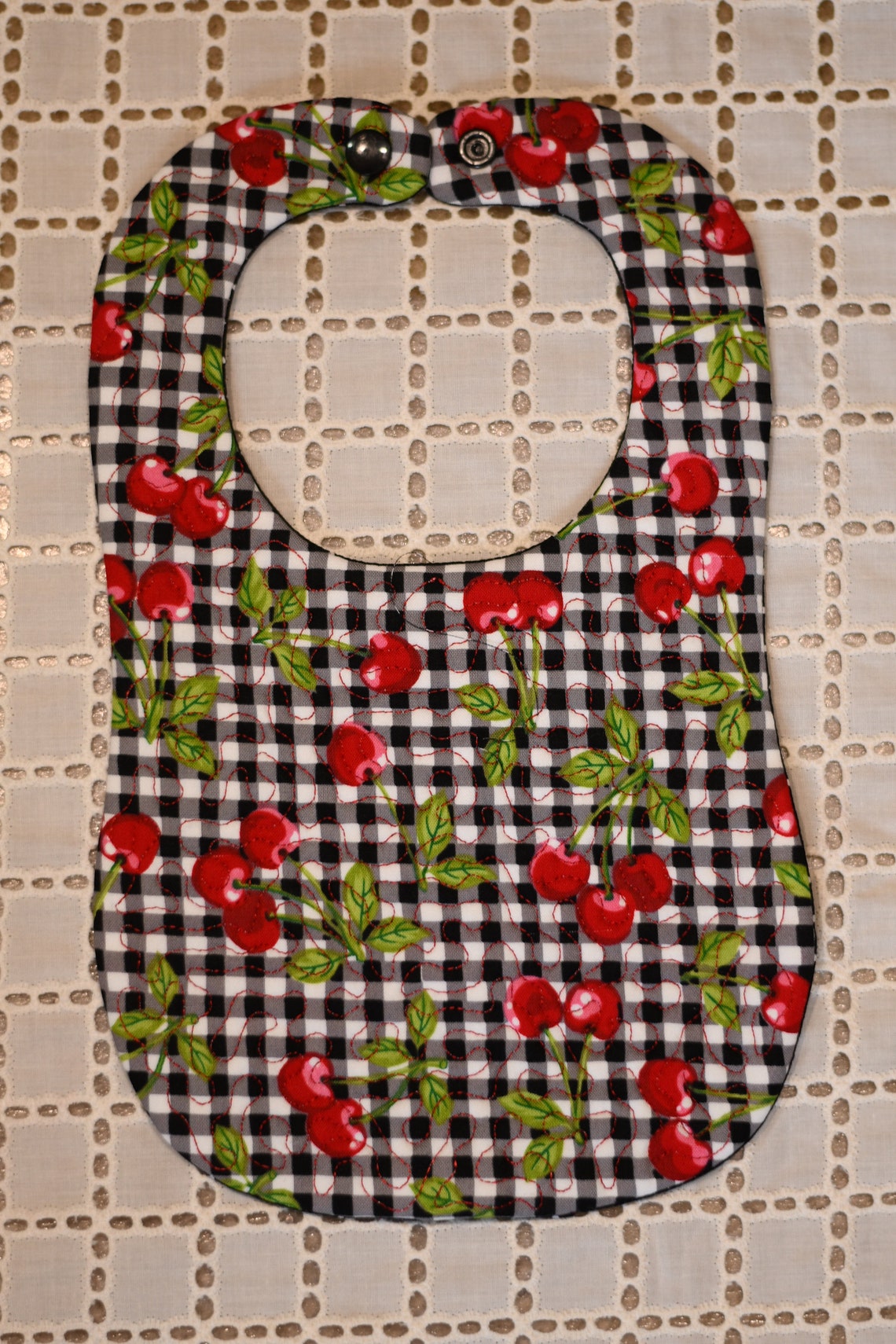 In the Hoop Baby Bib Stipple Embroidery Design File Pattern Machine ...