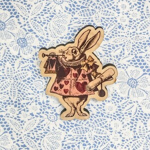 Alice in Wonderland Wooden Birch Pin Humpty Dumpty Chesire Cat Hookah ...