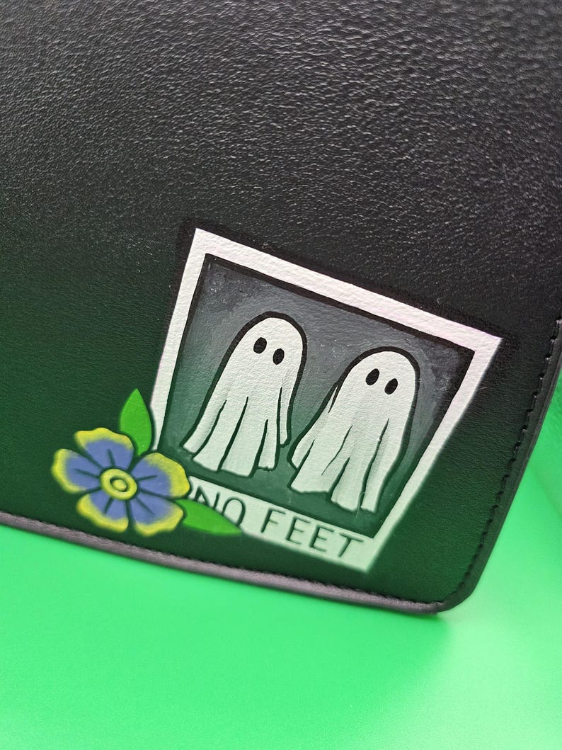 Custom Beetlejuice Sandworm Hand Painted Purse/ Handbag/ Bag Steve ...