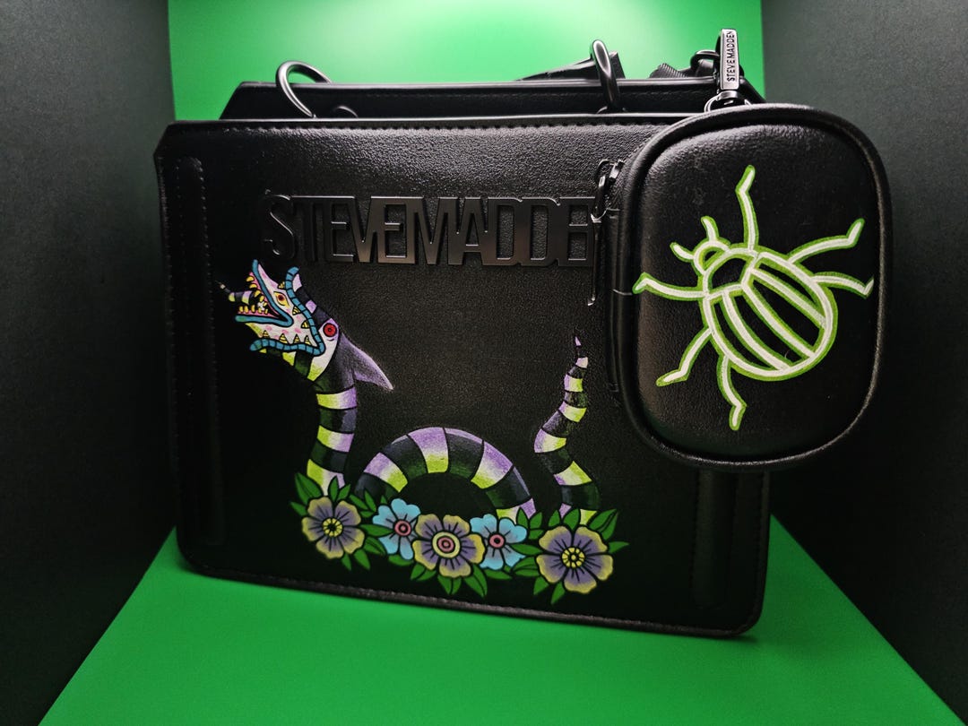 Custom Beetlejuice Sandworm Hand Painted Purse/ Handbag/ Bag Steve ...