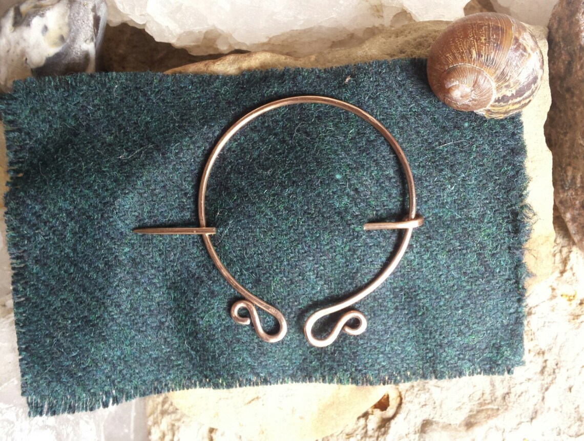 Bronze Pennanular Brooch - Etsy