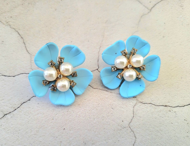 Blue Diamante Flower Clip on Earrings, Pearl Cluster Bridal Jewelry - Etsy