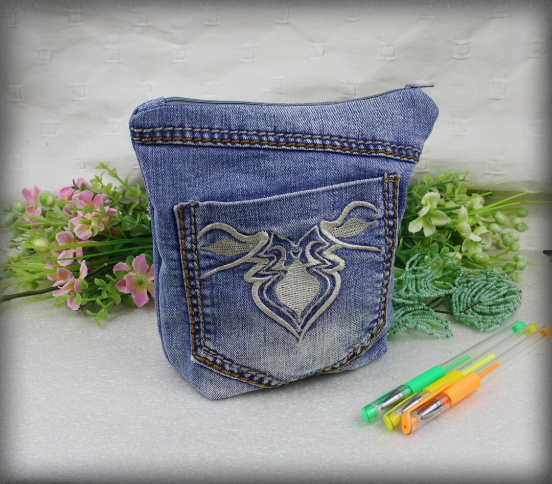 Denim Zipper Pouch // Makeup Bag // Boho Pouch Made From Upcycled Jeans ...