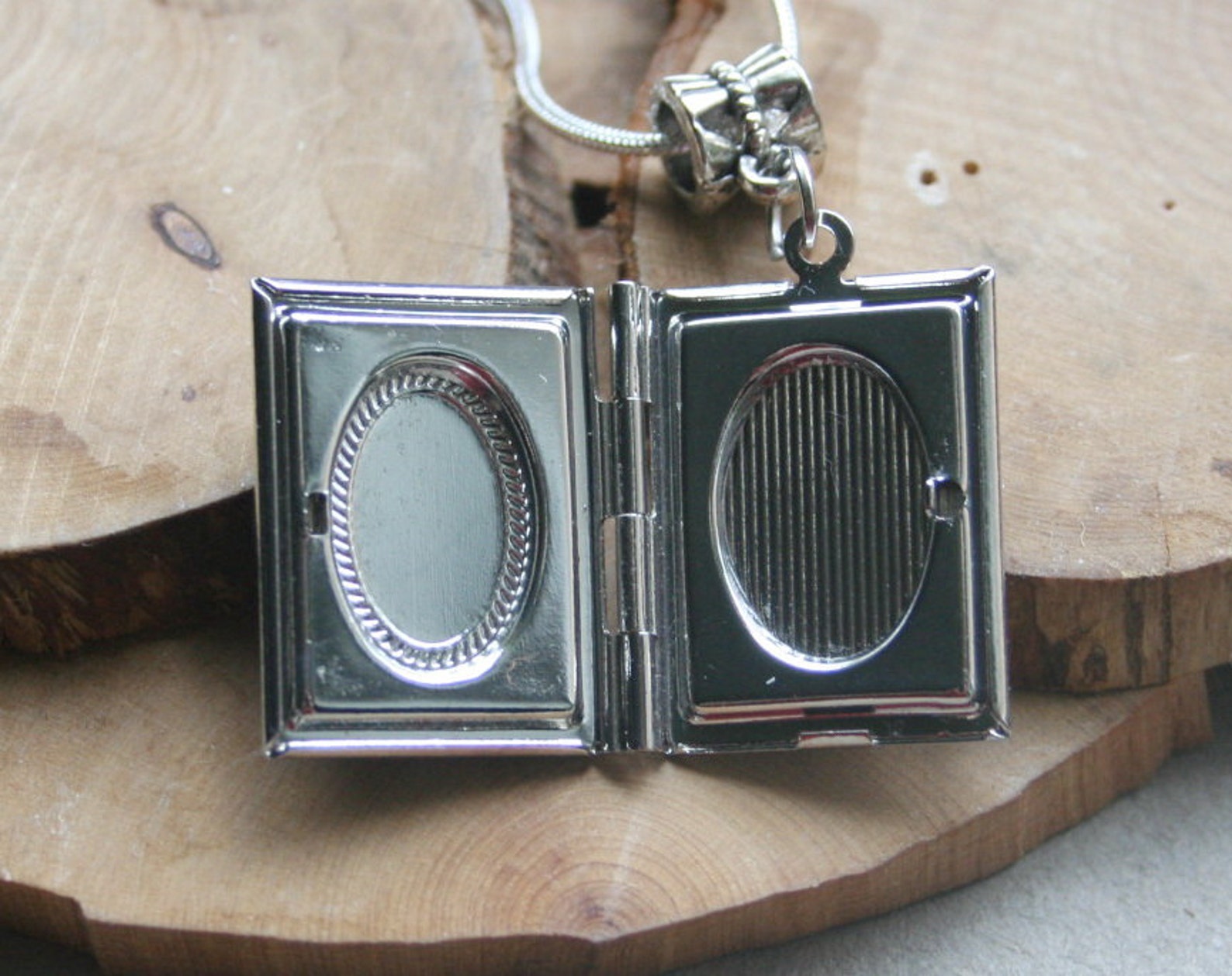 Steampunk Jewelry . Steampunk Book Pendant / Locket / Necklace ...