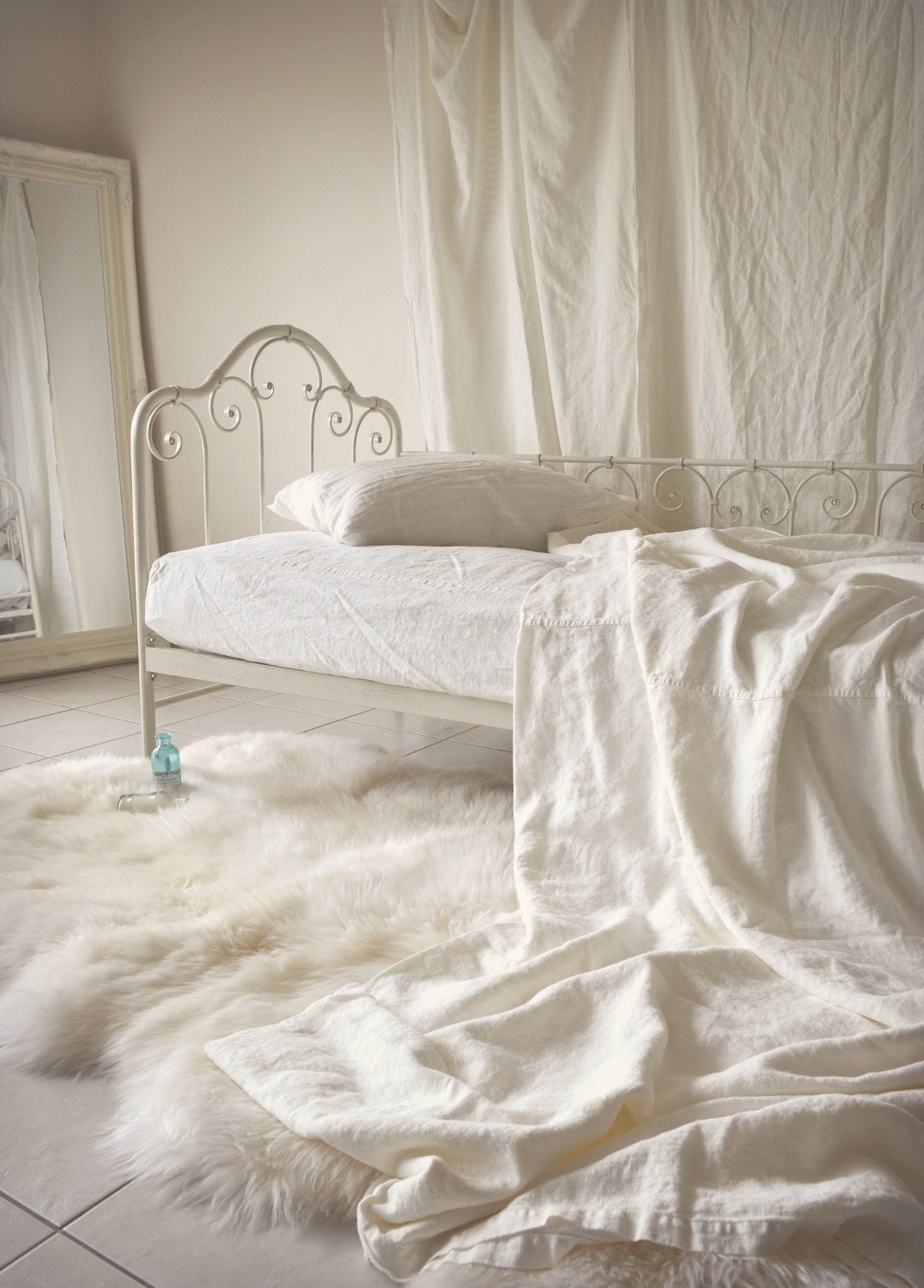 White Rustic Heavy Weight Linen Bed Cover/ Coverlet/ Linen - Etsy