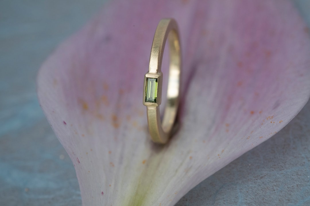Ring Mit Baguette Stein