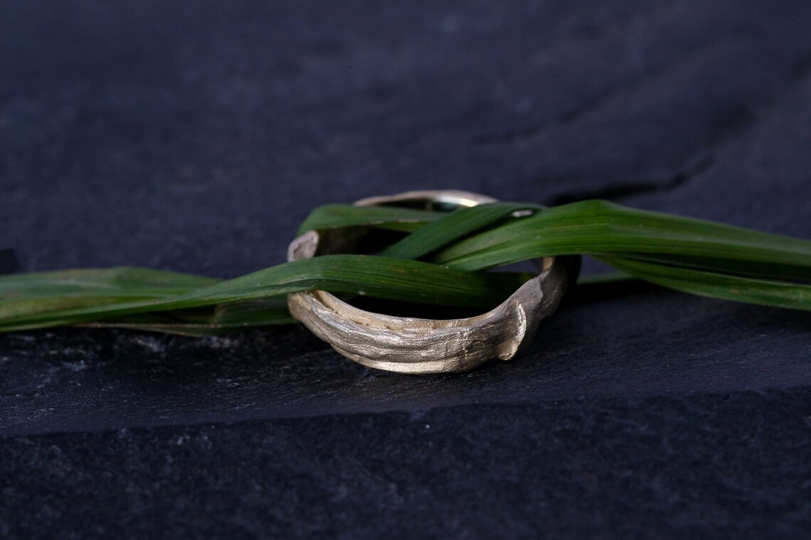Organic gold ring 14k gold plant ring wedding band leaf | Etsy