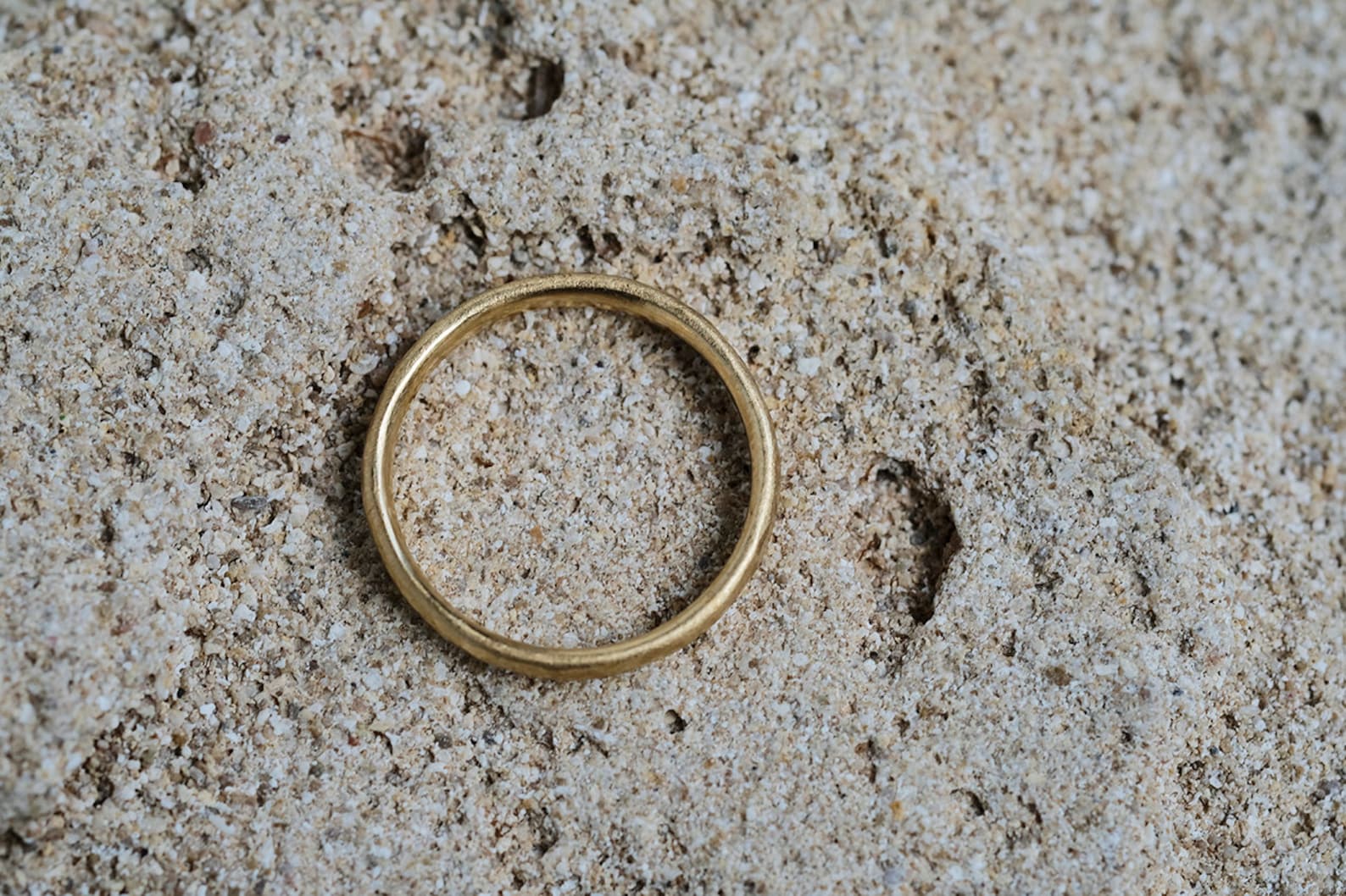 Wedding Ring Hammered 14k Gold Ring Textured Unisex Gold - Etsy