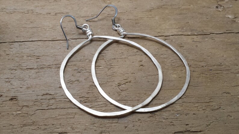 Silver Tone Round Hammered Wrapped Hoops in 6 Sizes | Etsy
