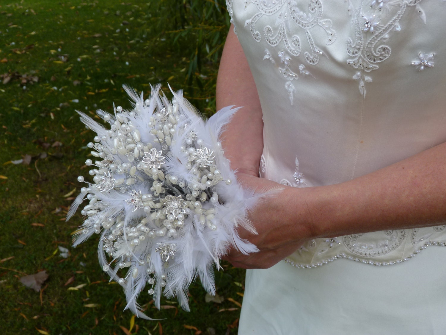 Feather wedding bouquet with crystal flowers and pearls in | Etsy Feather wedding bouquet with crystal flowers and pearls in | Etsy