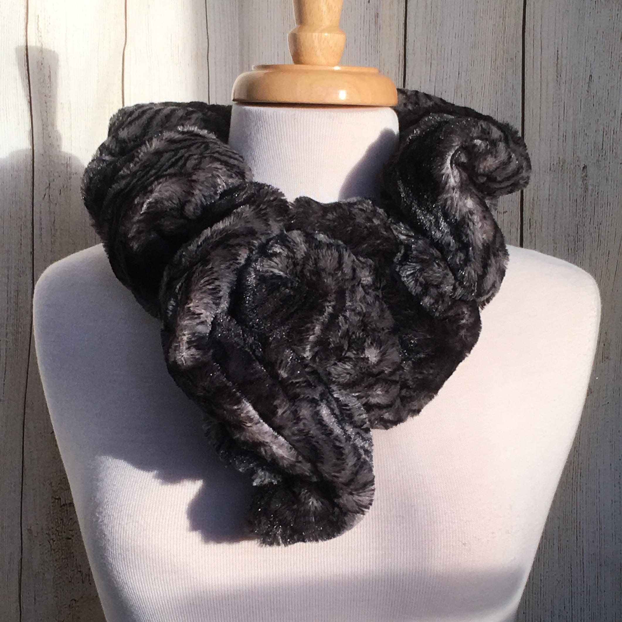 Wide Soft Black/Natural Animal Pattern Faux Fur Scarf - Etsy 日本