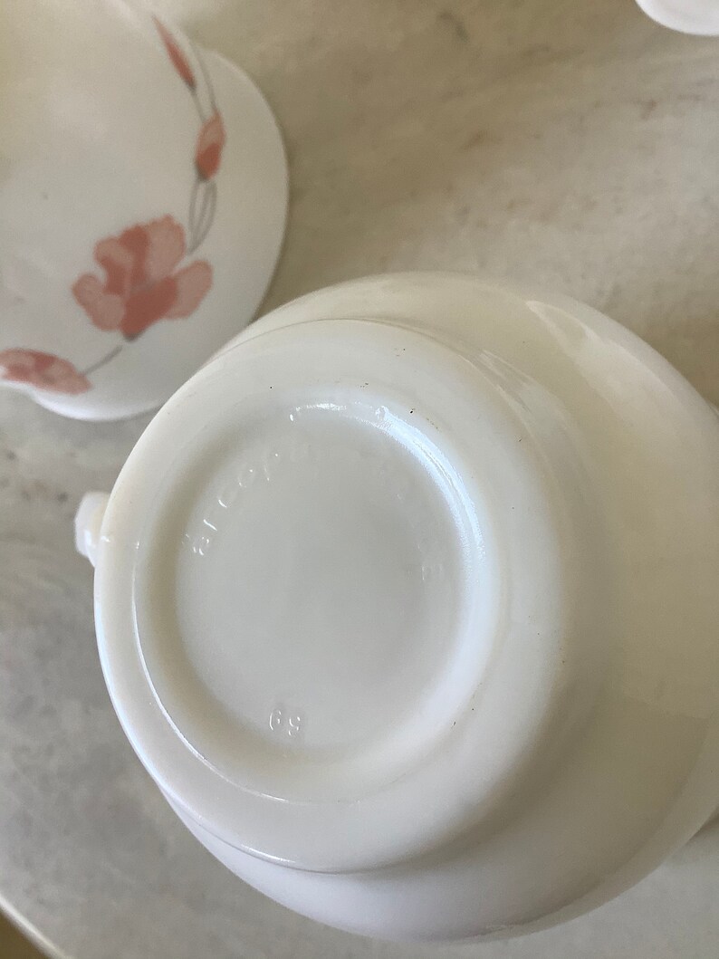 Vintage Set of 4, Arcopal France Teacups, Milk Glass Teacups, Arcopal ...