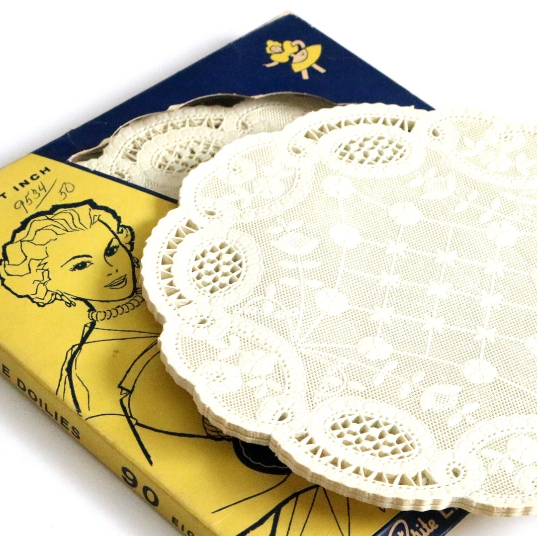 Vintage Round Paper Doilies. Lace Paper Doily. Vintage Ephemera. Junk ...