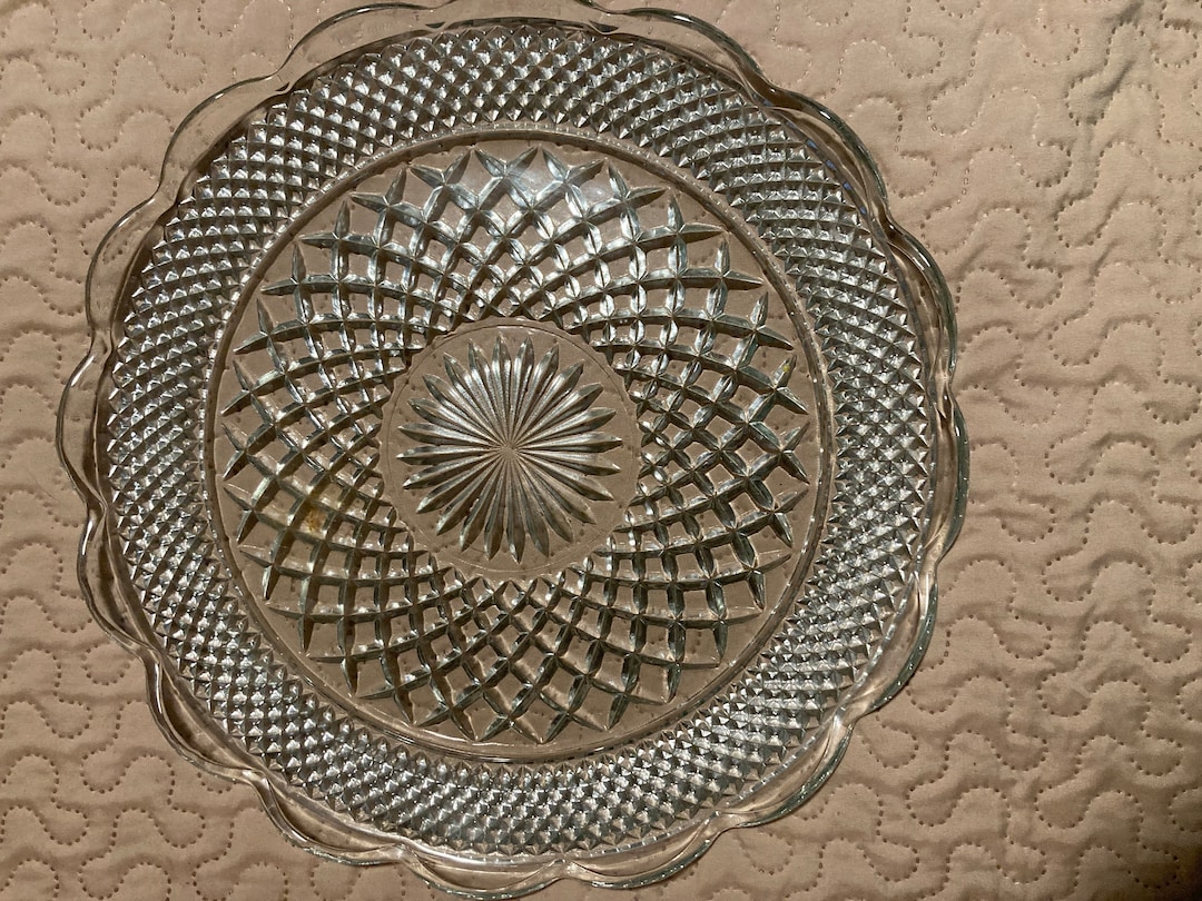 Vintage Anchor Hocking Wexford Pattern Glass Scalloped Rim Crisscross ...