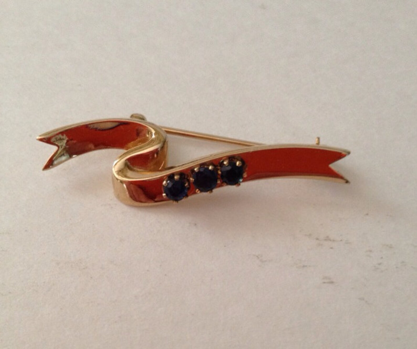 Pin Avon Vintage Brooch Gold Tone Rhinestone Signed Goldtone - Etsy