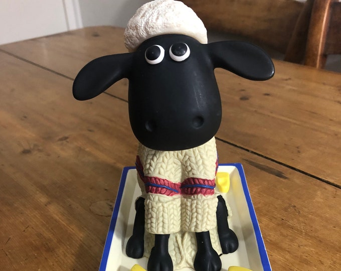 Nodding Shaun the Sheep Bobblehead - Etsy UK