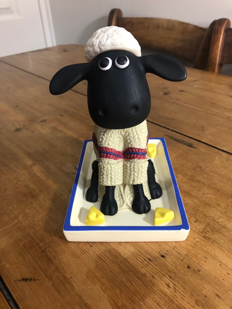 Nodding Shaun the Sheep Bobblehead - Etsy UK