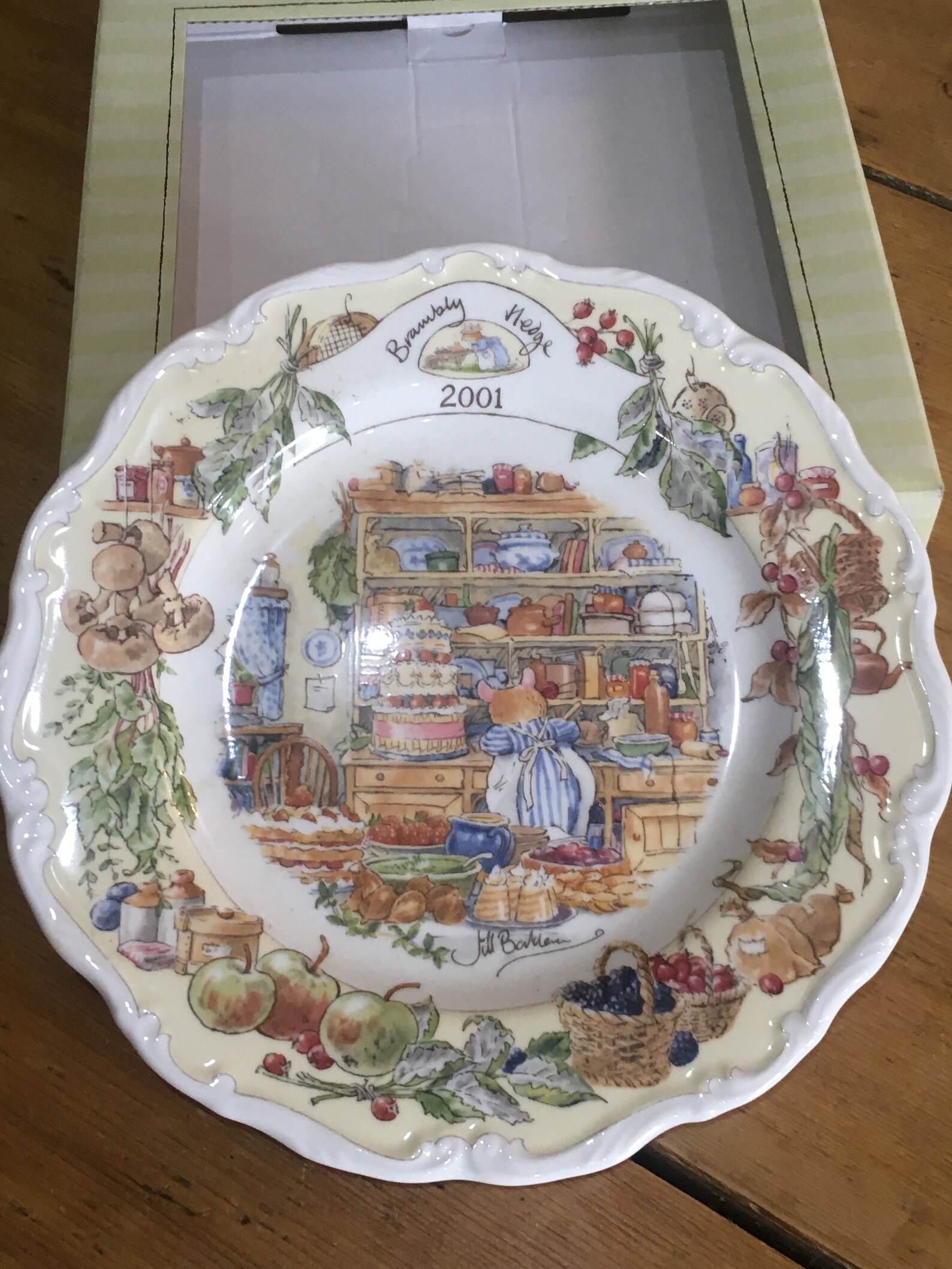 Brambly Hedge Kitchen Scene 2001 Year Plate - Etsy